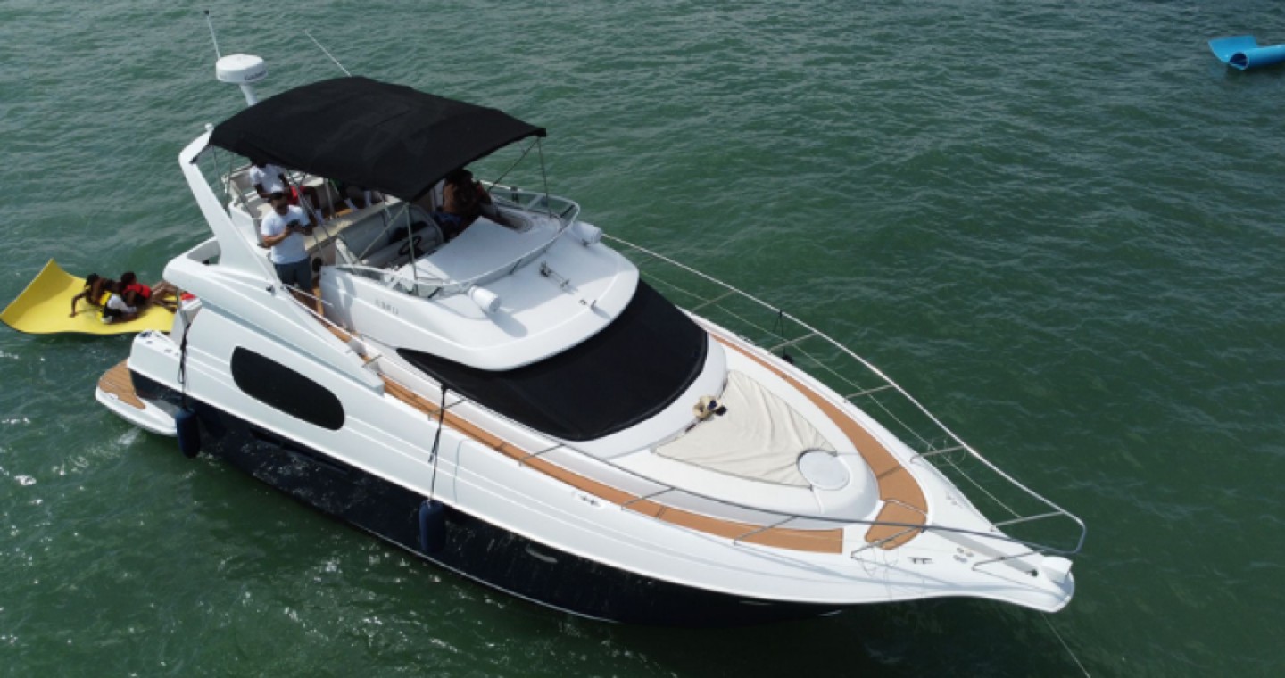 Pronájem Motorová loď Quicksilver Activ 470 Cabin Miami | SamBoat